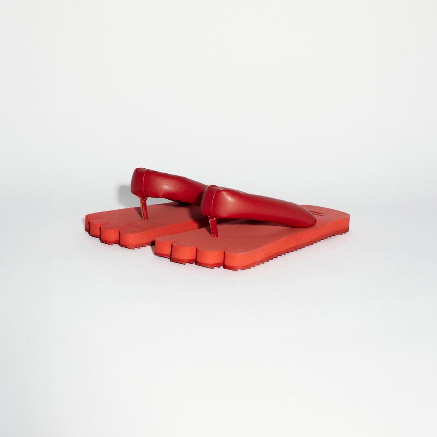 Avavav YUME YUME Finger Flop Cherry